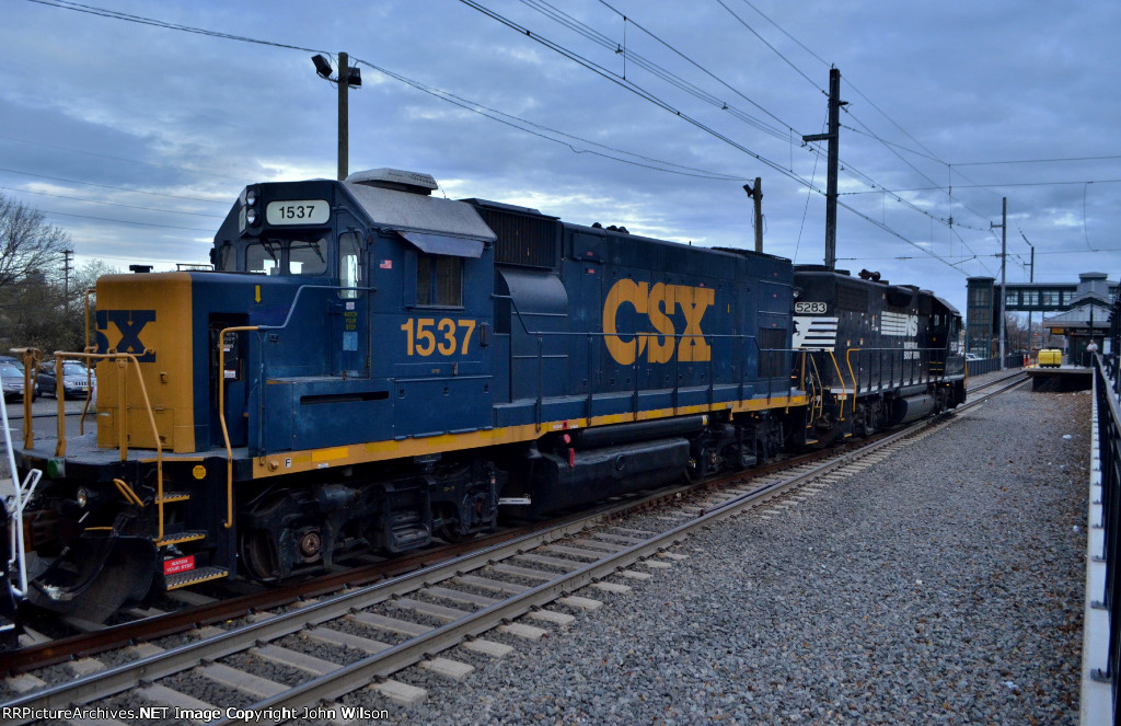 CSX 1537